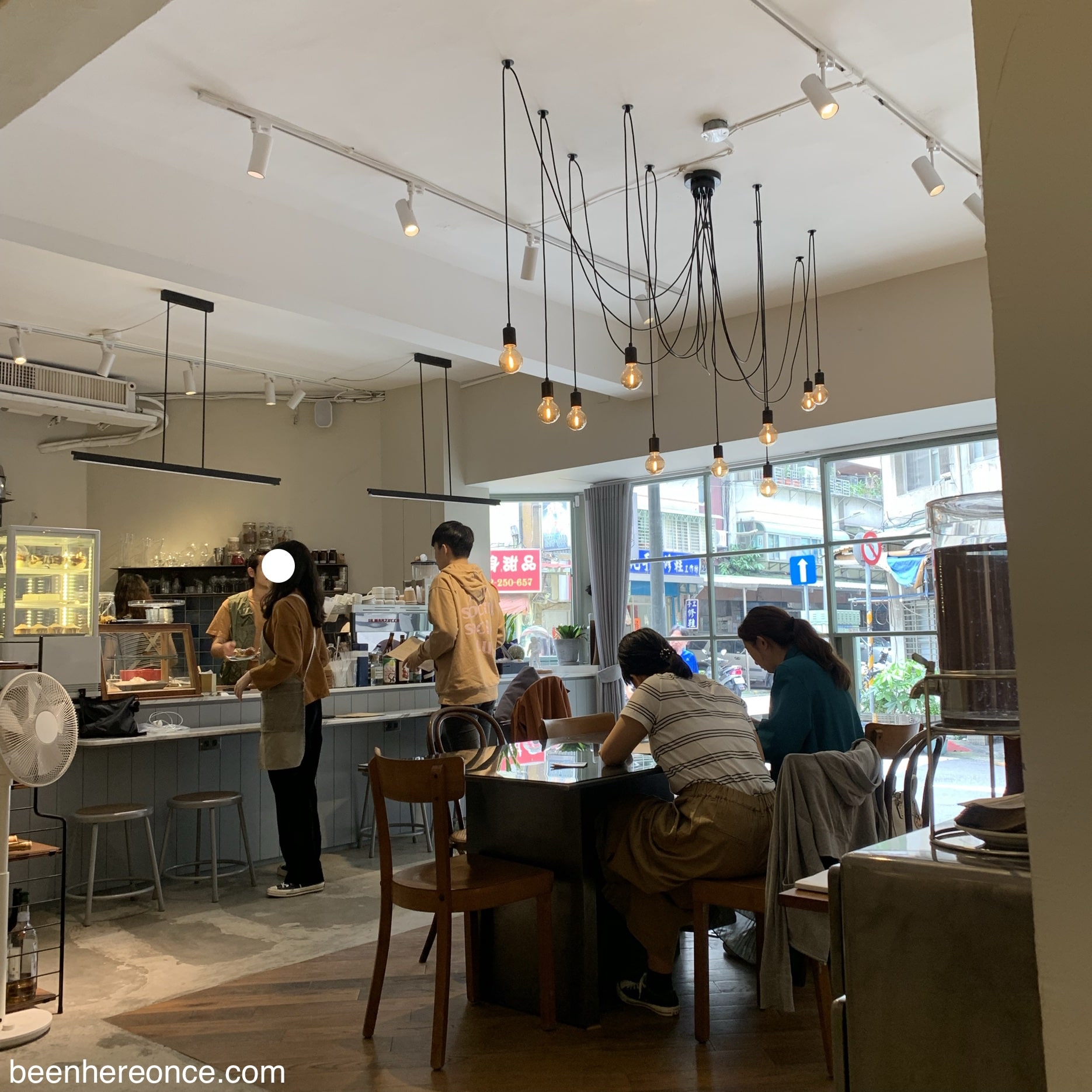 Taipei minimal cafe "True from" 初訪 review